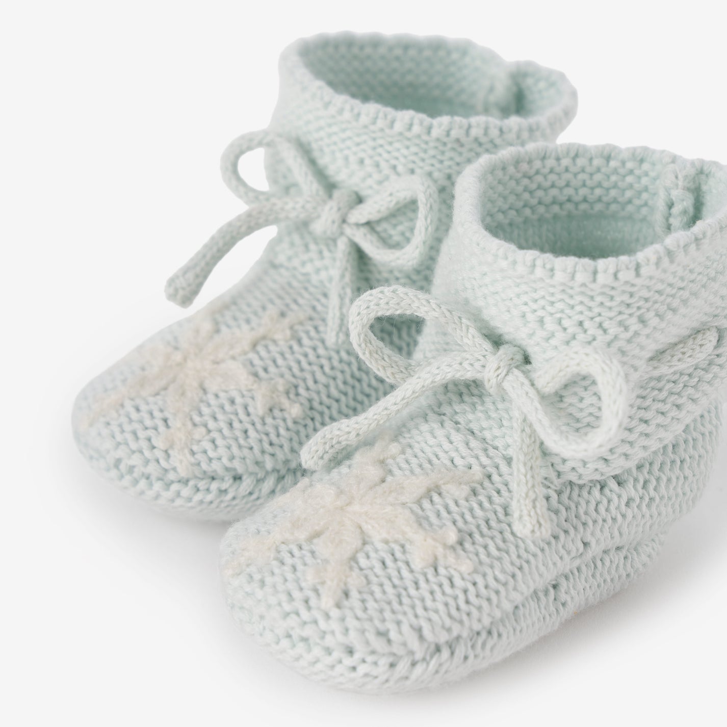 Pale Blue Snowflake Garter Knit Baby Booties – Elegant Baby